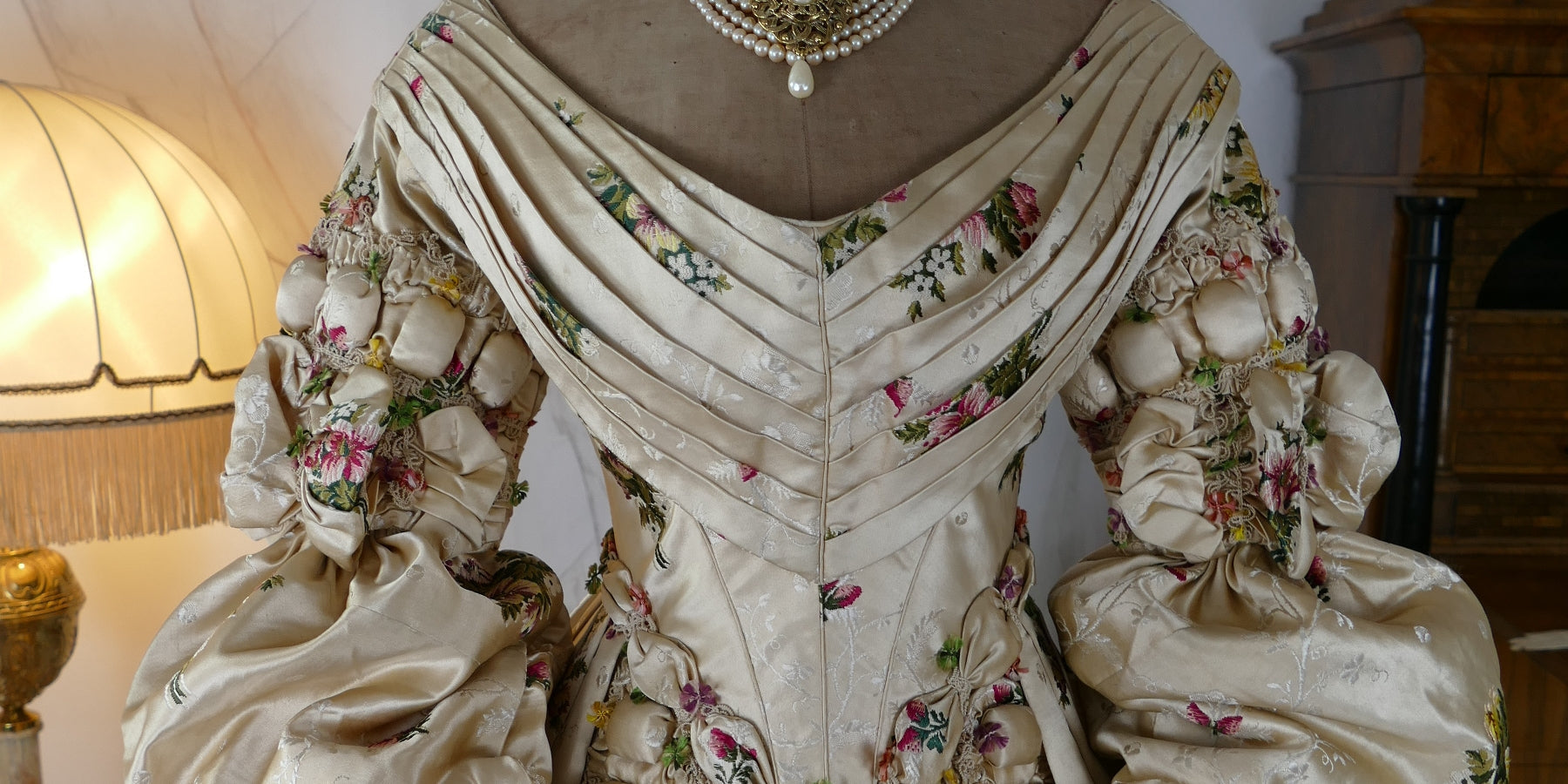 1830-1849 Antique Dresses – ANTIQUE GOWN
