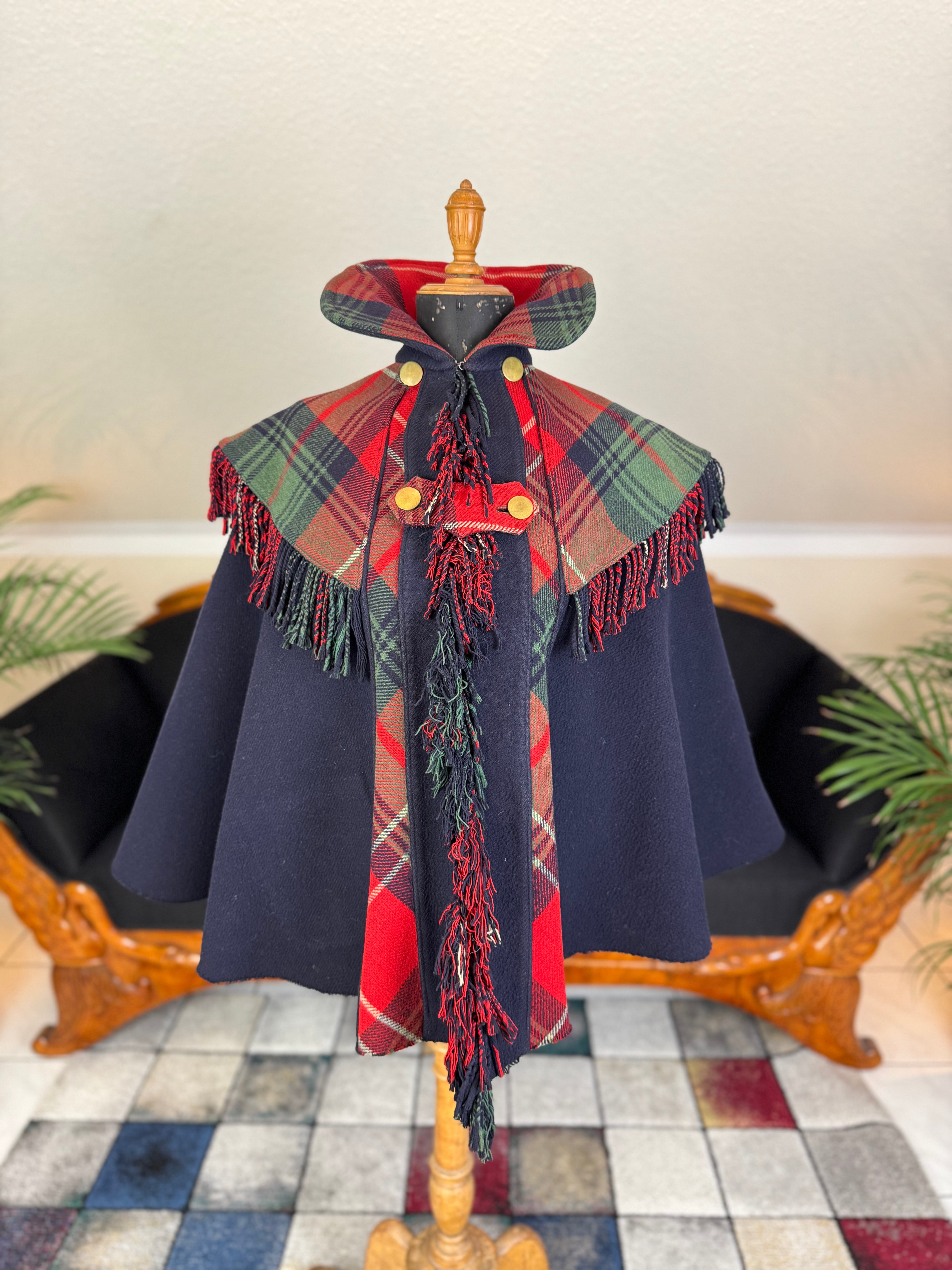 Victorian Golf Cape, ca. 1898 – ANTIQUE GOWN