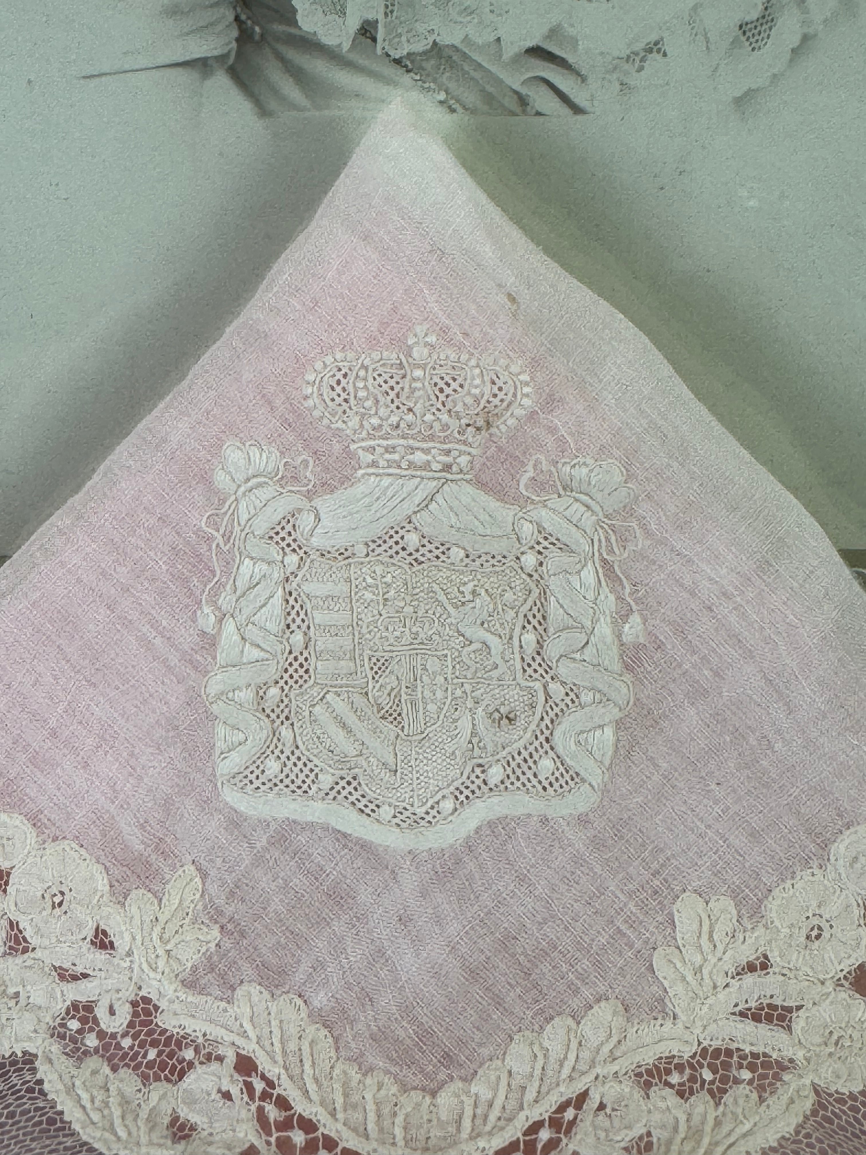 ROYAL Lace Handkerchief with a coat of arms from Austria-Tuscany, ca ...
