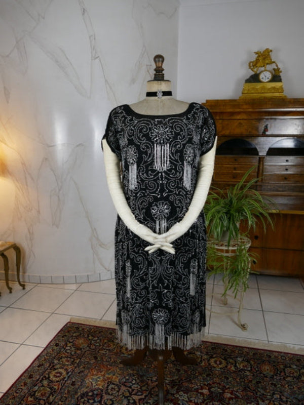 Embroidered Flapper Dress, France, ca. 1925 – ANTIQUE GOWN